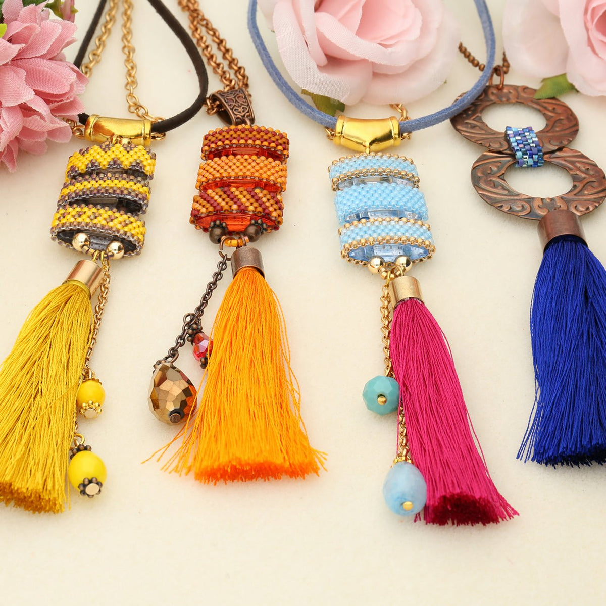 Quasten kaufen⎢perlinebeads.ch – PerlineBeads SA